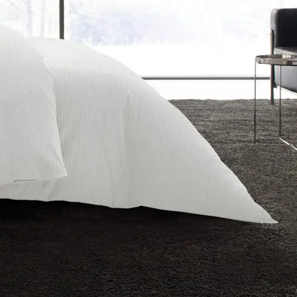 Vera Wang Waffle Pique Comforter Set, Queen - White
