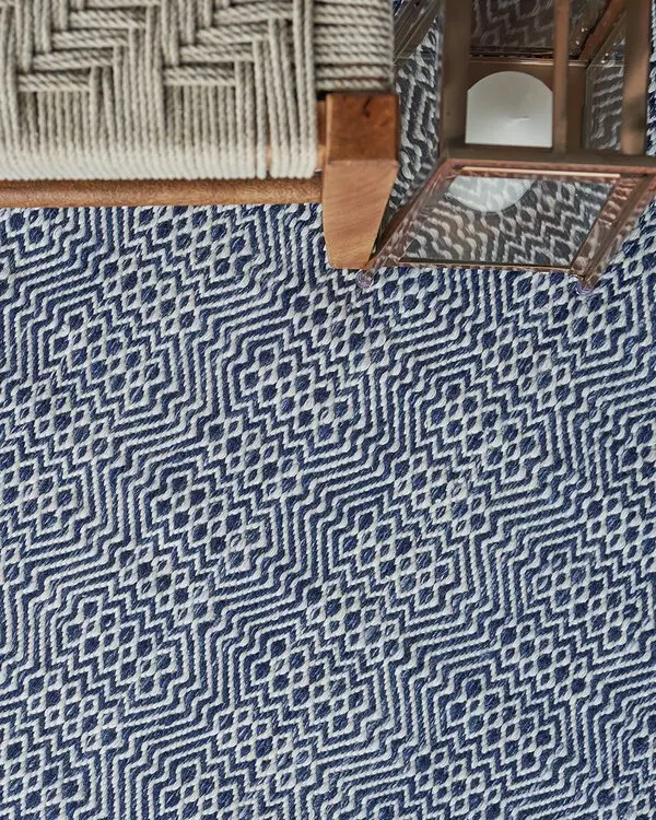 EXQUISITE RUGS Echo Er4898 Area Rug, 6' X 9 - Blue/ivory