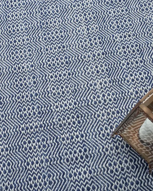EXQUISITE RUGS Echo Er4898 Area Rug, 6' X 9 - Blue/ivory