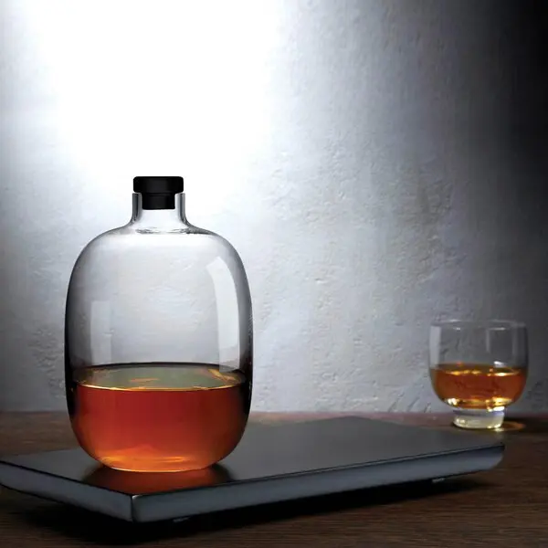 NUDE GLASS Malt Whisky Bottle & Tray Set
