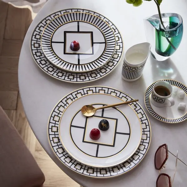 VILLEROY & BOCH Metro Chic Salad Plate Stripe Rim