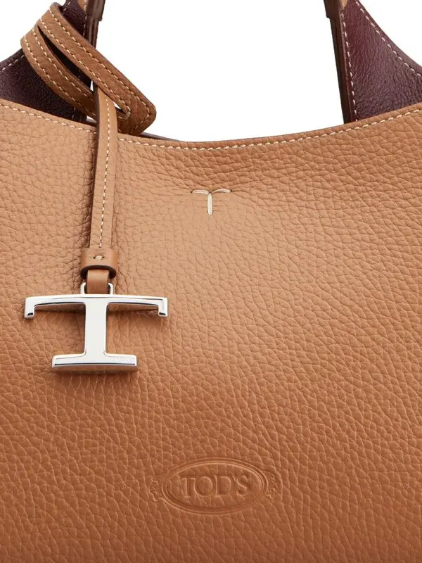 TOD'S Leather Tote Bag With Logo Pendant - Brown
