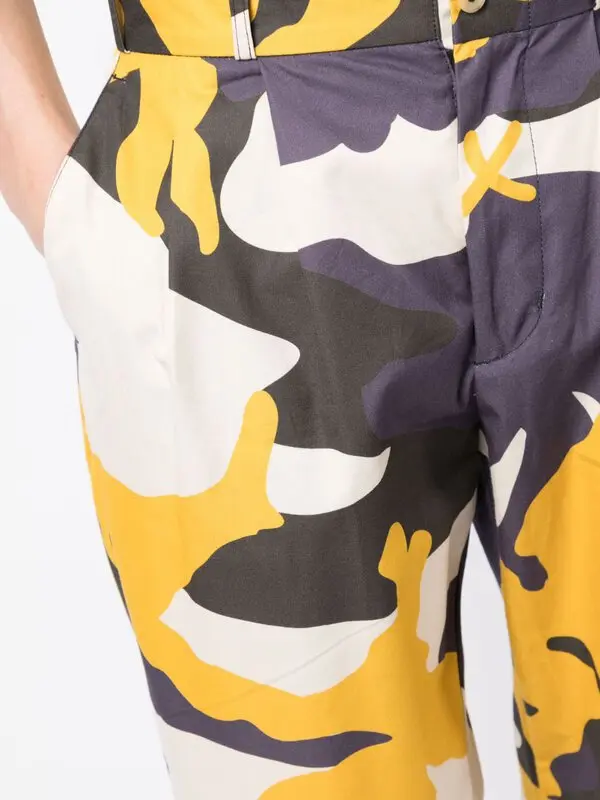 THE POWER FOR THE PEOPLE Camouflage-pattern Cropped Trousers