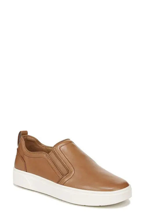 Vionic Kimmie Slip-on Sneakers