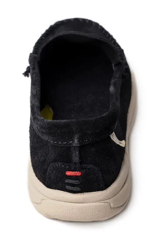 Minnetonka Classic Slip-on Sneaker - Black
