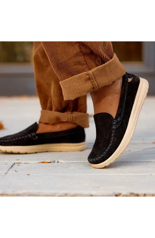 Minnetonka Classic Slip-on Sneaker - Black