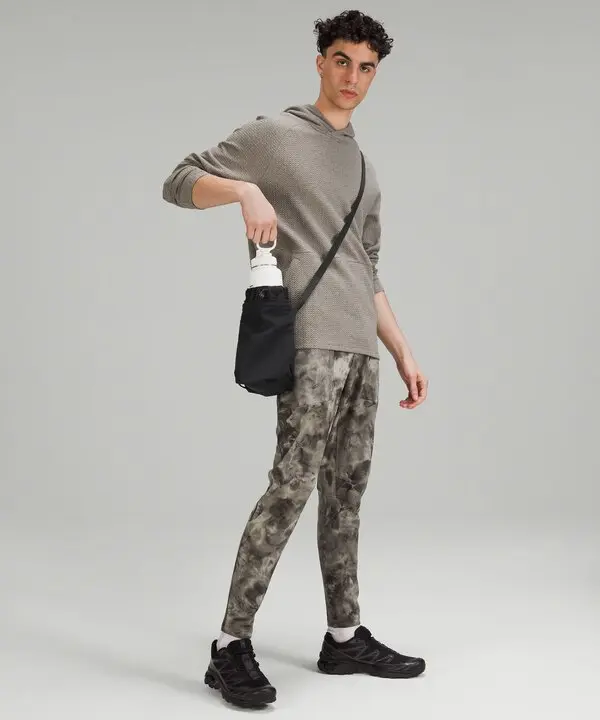 Lululemon Water Bottle Crossbody Bag 2.5l