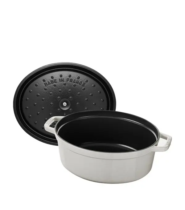 STAUB Oval Cocotte