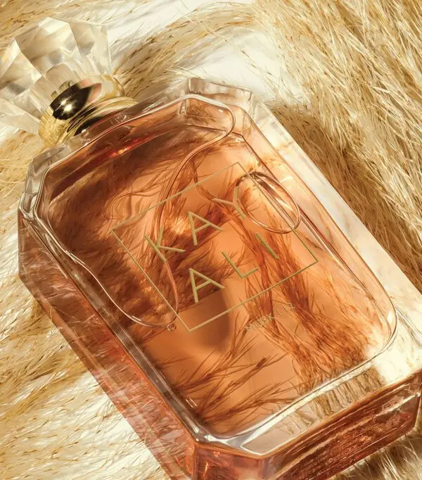 HUDA BEAUTY Kayali Musk 12 Eau De Parfum