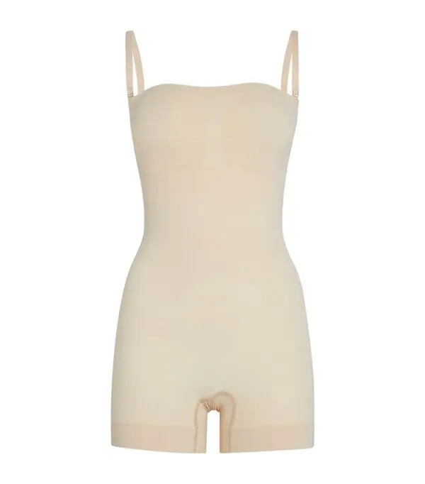 SKIMS Seamless Sculpt Strapless Shorts Bodysuit - Nude