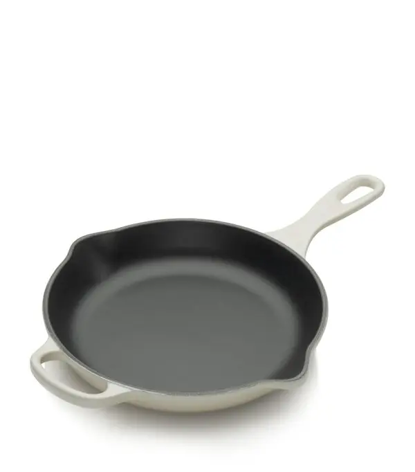 LE CREUSET Cast Iron Skillet - Ivory