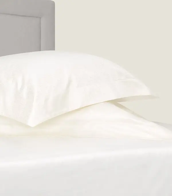 Frette Glowing Weave Cushion Cover