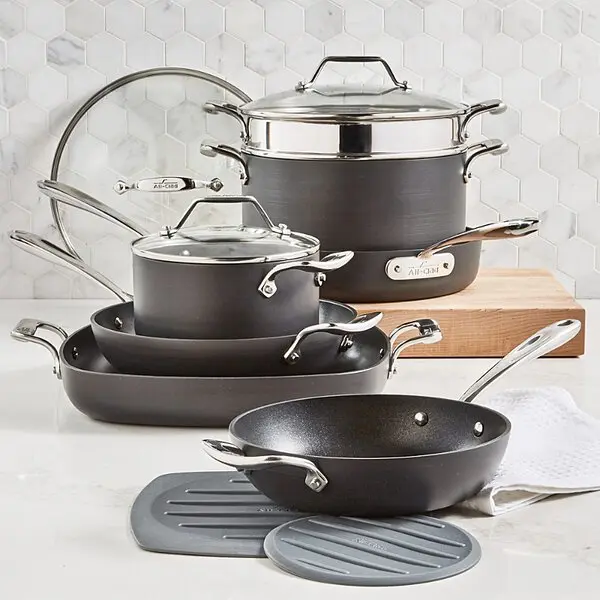 ALL-CLAD Essentials Nonstick 10-piece Set - Black