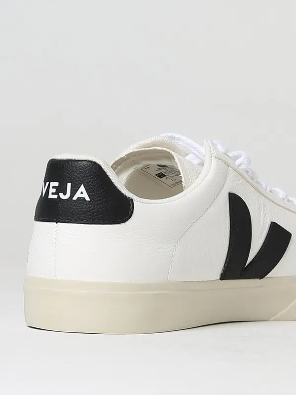 VEJA Sneakers - White