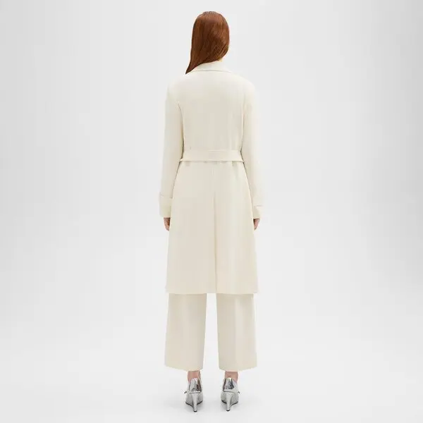 Theory Oaklane Trench Coat In Admiral Crepe - Rice