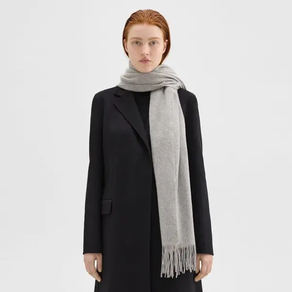 Theory Classic Scarf In Cashmere - Husky