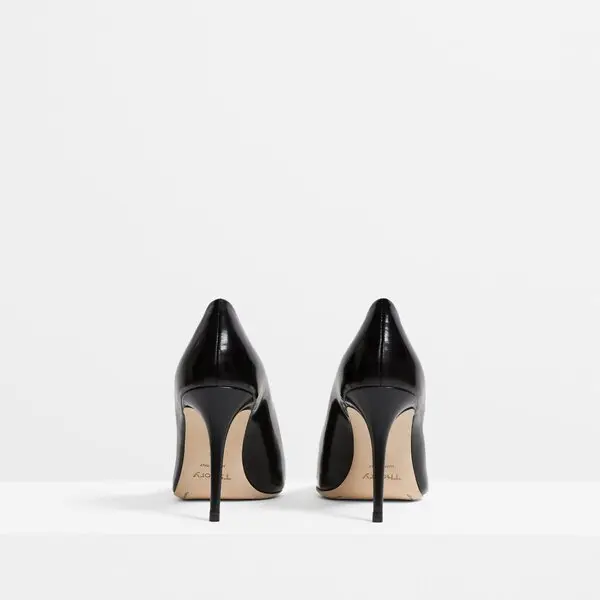 Theory City Pump In Brushed Leather - Black