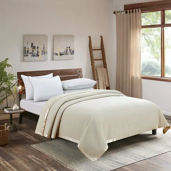 MELANGE COLLECTION Merino Wool Blanket With Satin Edge, Queen - Ivory