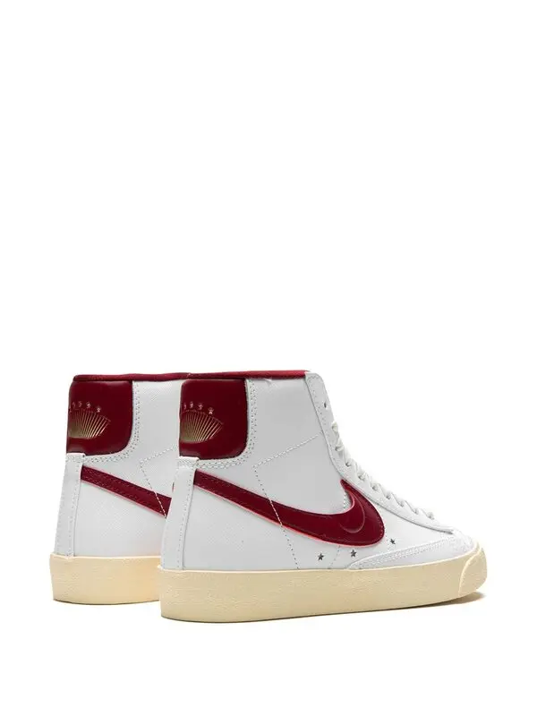Nike Blazer Mid '77 Sneakers