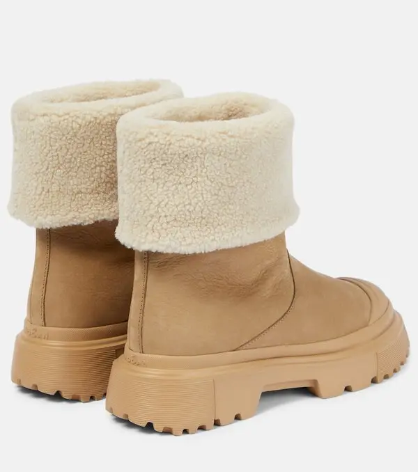 Hogan H619 Suede Ankle Boots - Beige