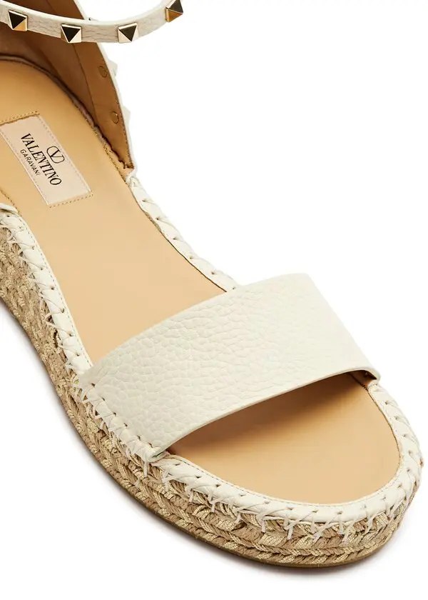 Valentino Garavani Rockstud 50 Leather Wedge Espadrilles - Ivory