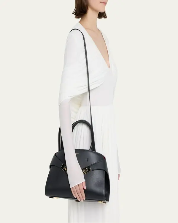 FERRAGAMO Small Hug Leather Top-handle Bag - Nero