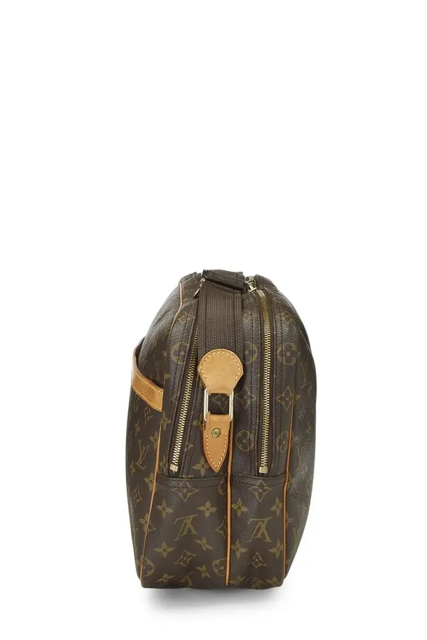 LOUIS VUITTON Monogram Reporter