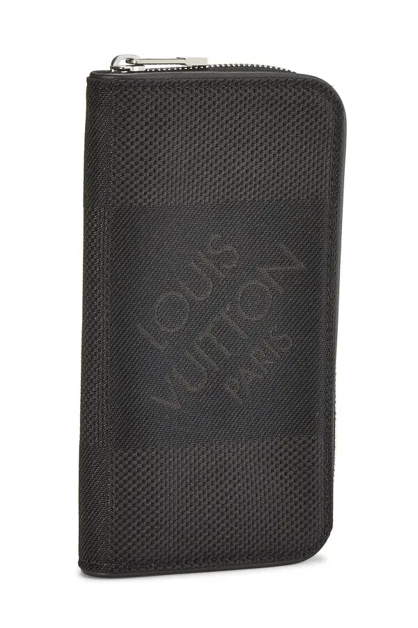 LOUIS VUITTON Damier Geant Zippy - Black