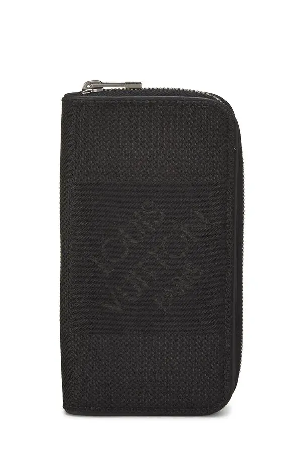 LOUIS VUITTON Damier Geant Zippy - Black