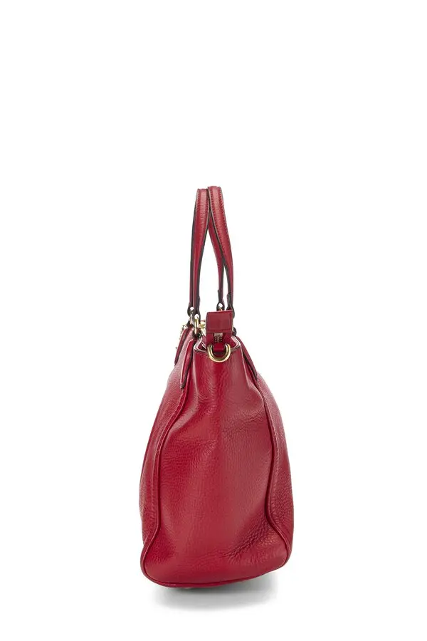 Gucci Grained Leather Soho Top Handle Bag - Red