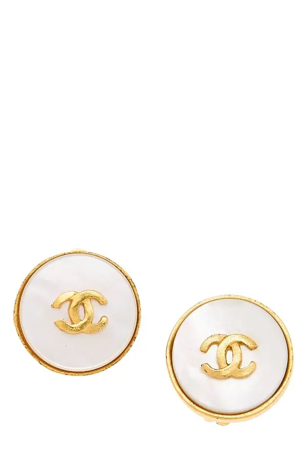 Chanel Acrylic Button Clip-on Earrings - Gold