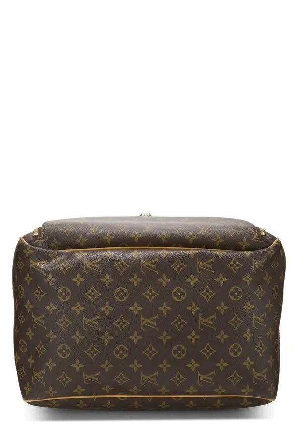 LOUIS VUITTON Monogram Canvas Evasion Mm