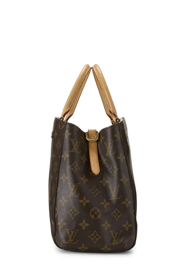 LOUIS VUITTON Monogram Canvas Montaigne - Brown