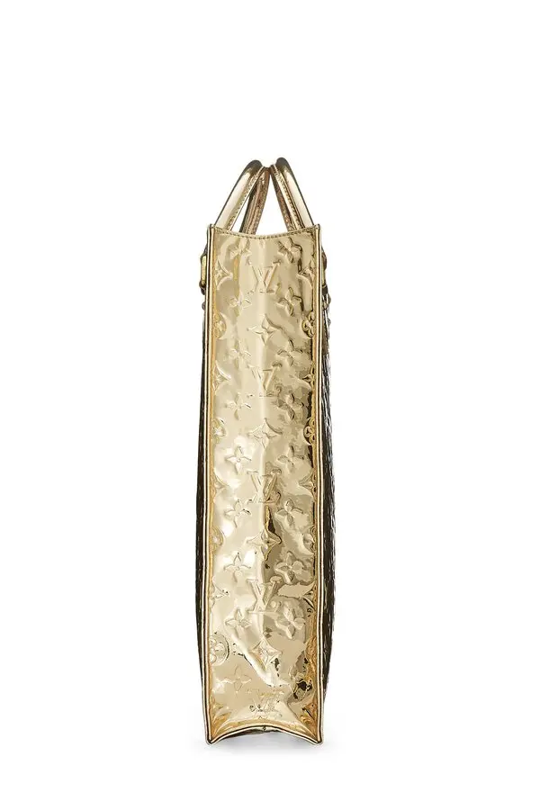 LOUIS VUITTON Monogram Miroir Sac Plat - Gold