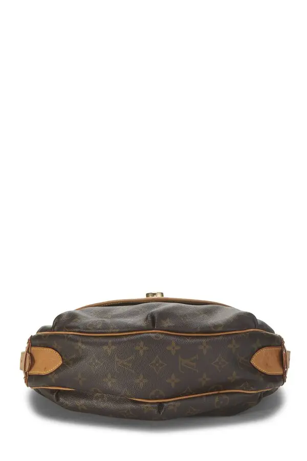 LOUIS VUITTON Monogram Tulum