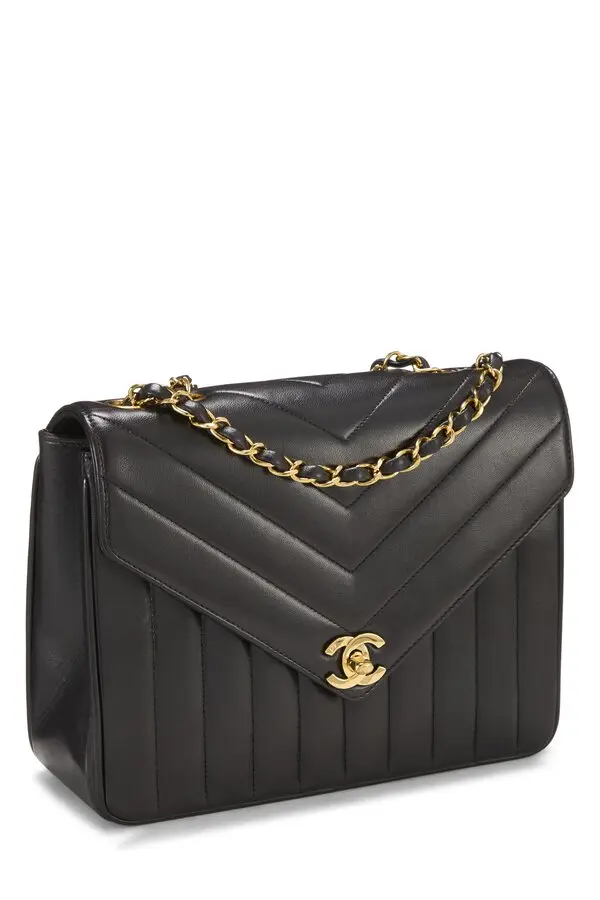 Chanel Lambskin Chevron Envelope Flap Bag - Black