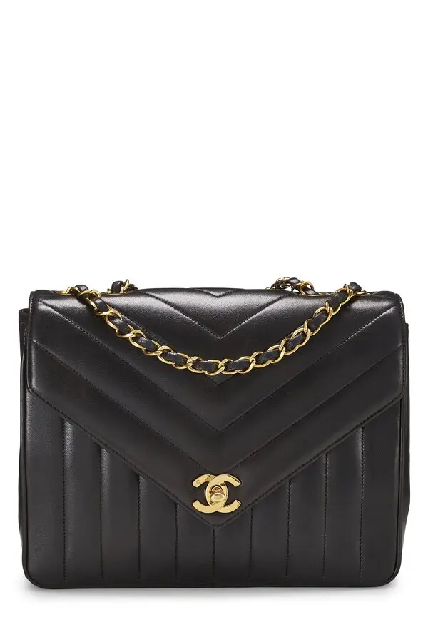 Chanel Lambskin Chevron Envelope Flap Bag - Black