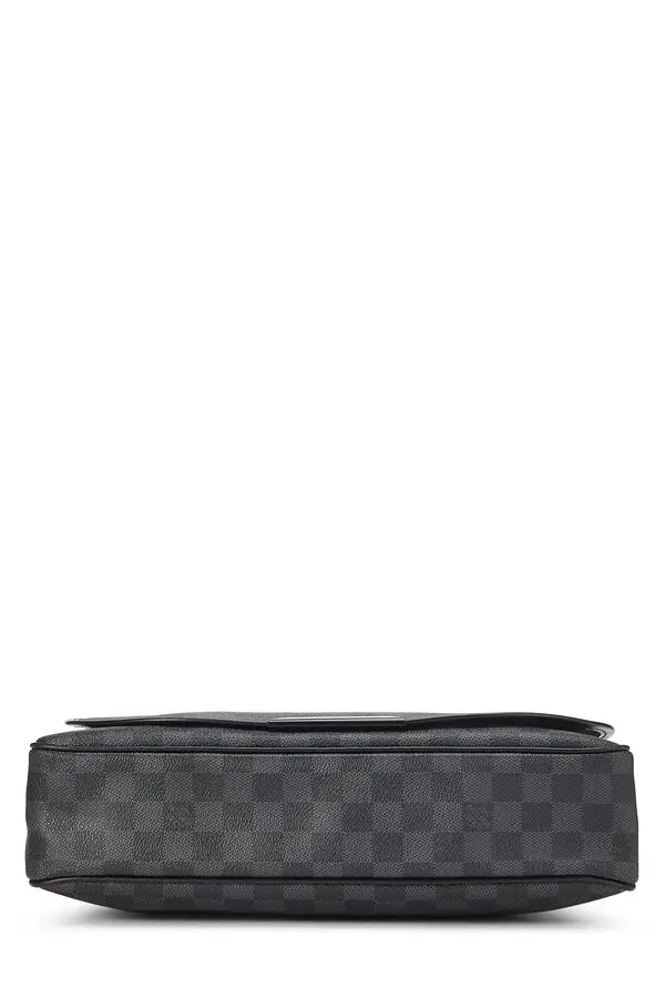 LOUIS VUITTON Damier Graphite Daniel - Grey