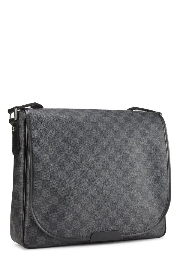 LOUIS VUITTON Damier Graphite Daniel