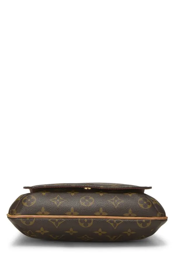 LOUIS VUITTON Monogram Canvas Musette Salsa