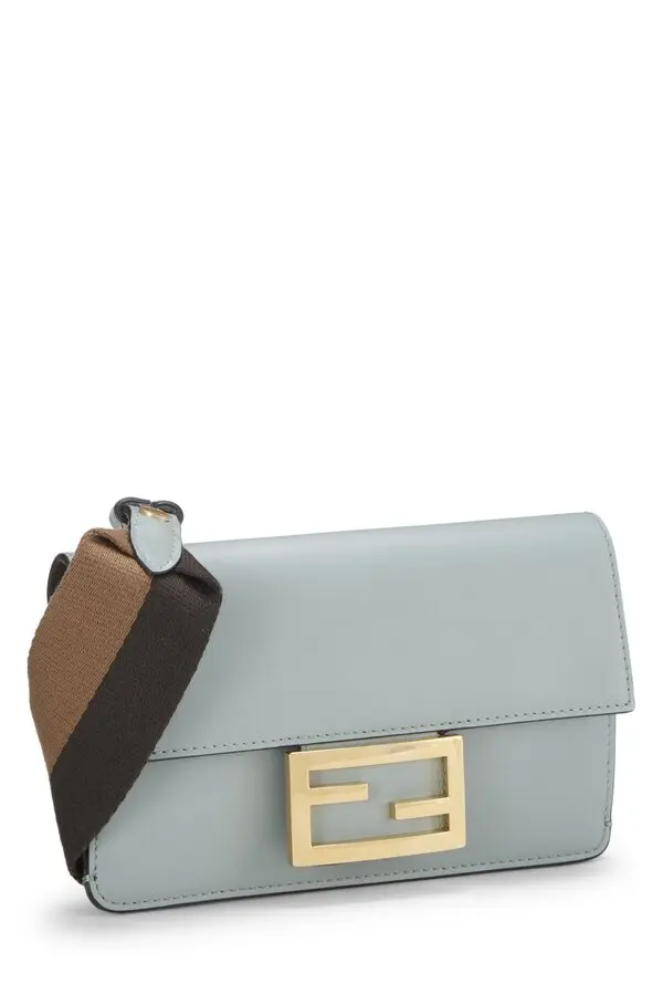 Fendi Leather Flat Baguette Bag - Green