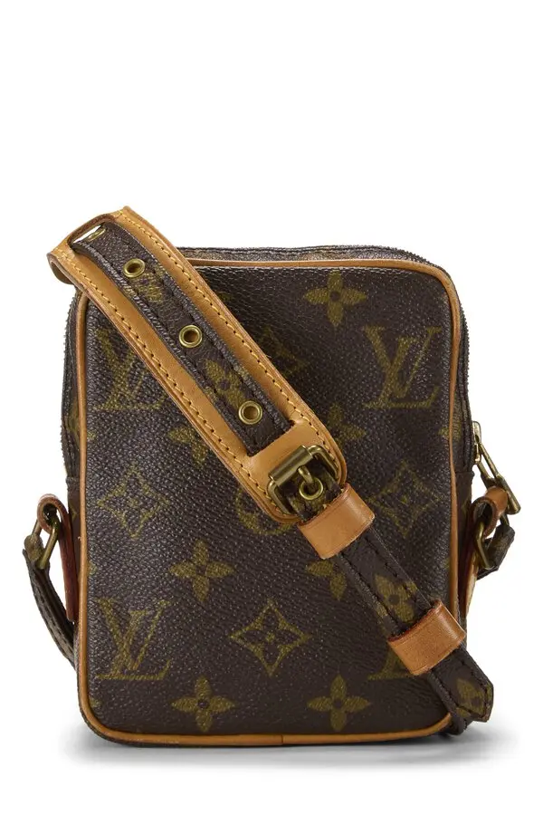 LOUIS VUITTON Monogram Canvas Danube