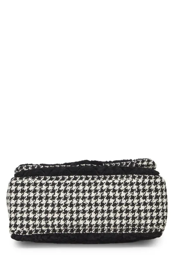 Chanel Paris-31 Rue Cambon Jumbo Half Flap Bag
