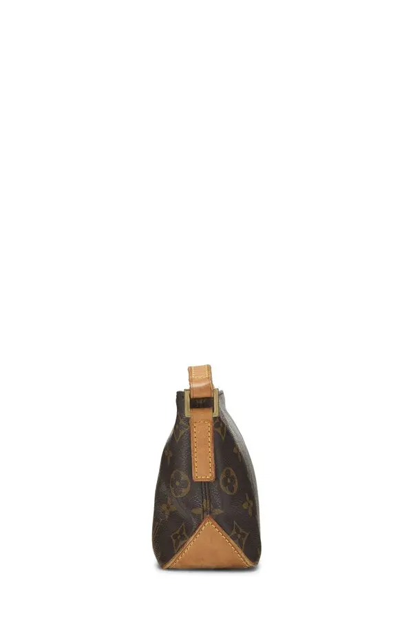 LOUIS VUITTON Monogram Trotteur Crossbody