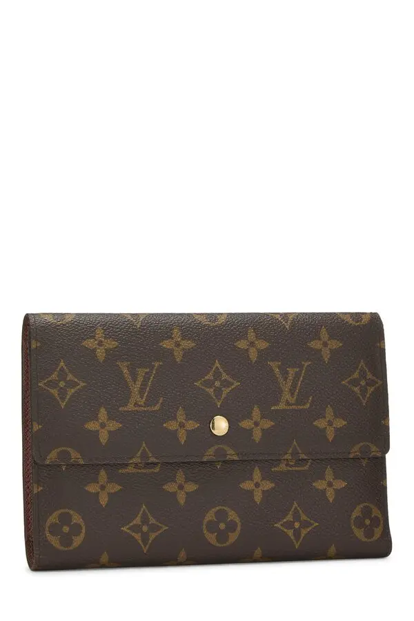 LOUIS VUITTON Monogram Canvas Pochette Passport