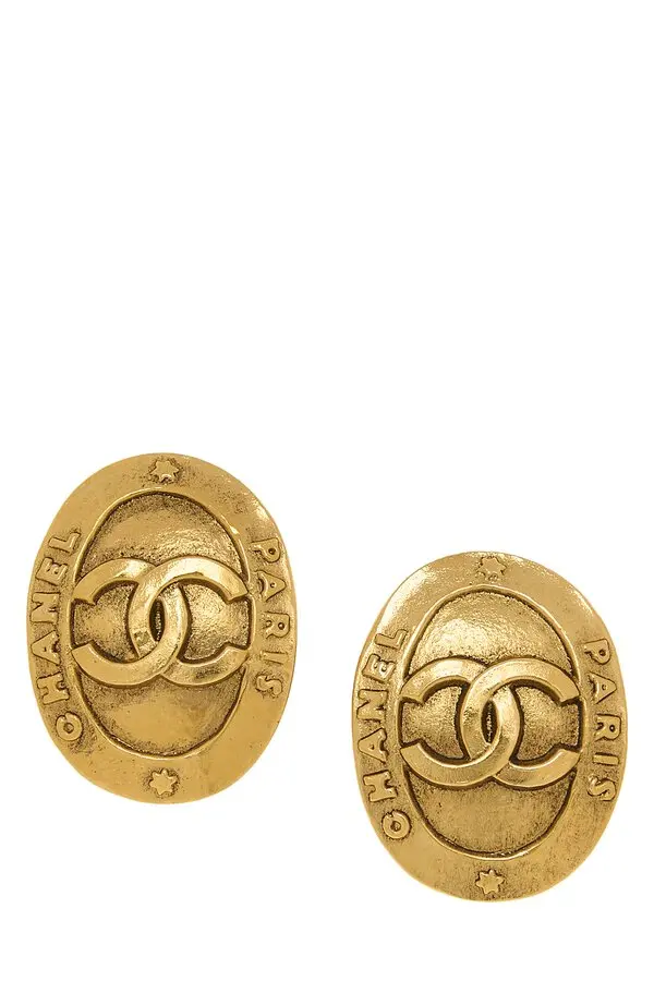 Chanel Cc Button Clip On Earrings - Gold