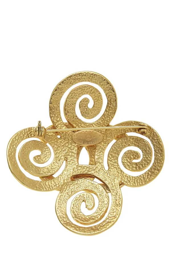 Chanel Cc Swirl Pin