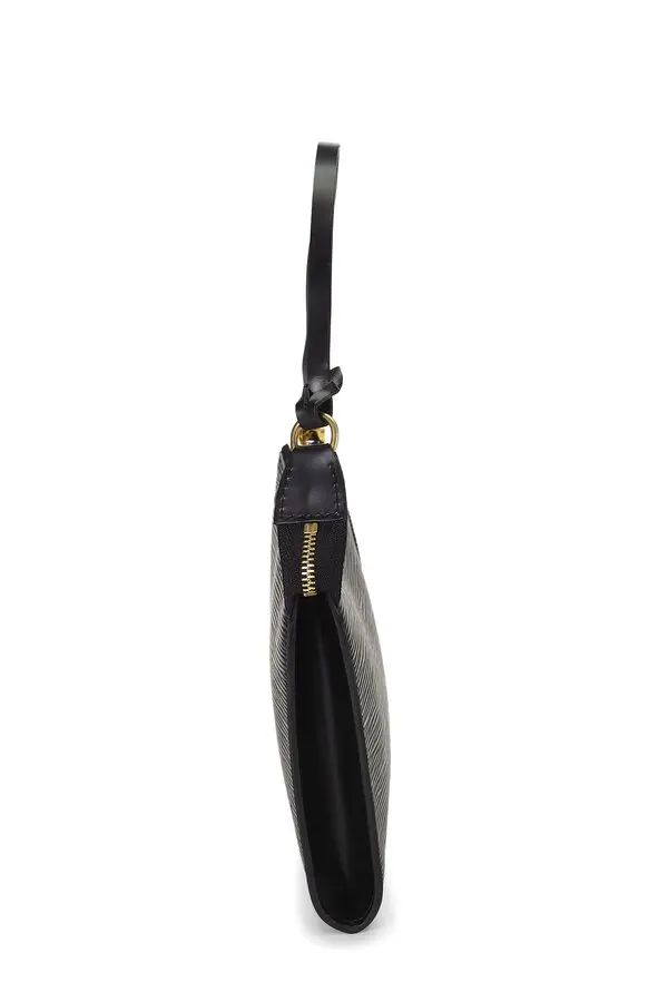 LOUIS VUITTON Epi Pochette Accessoires - Black