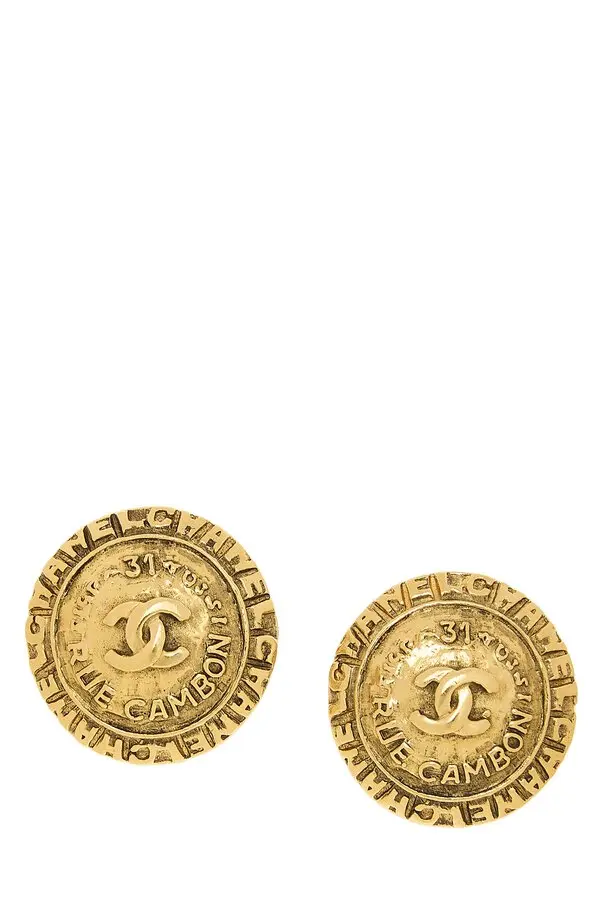 Chanel Rue Cambon Engraved Clip-on Earrings - Gold