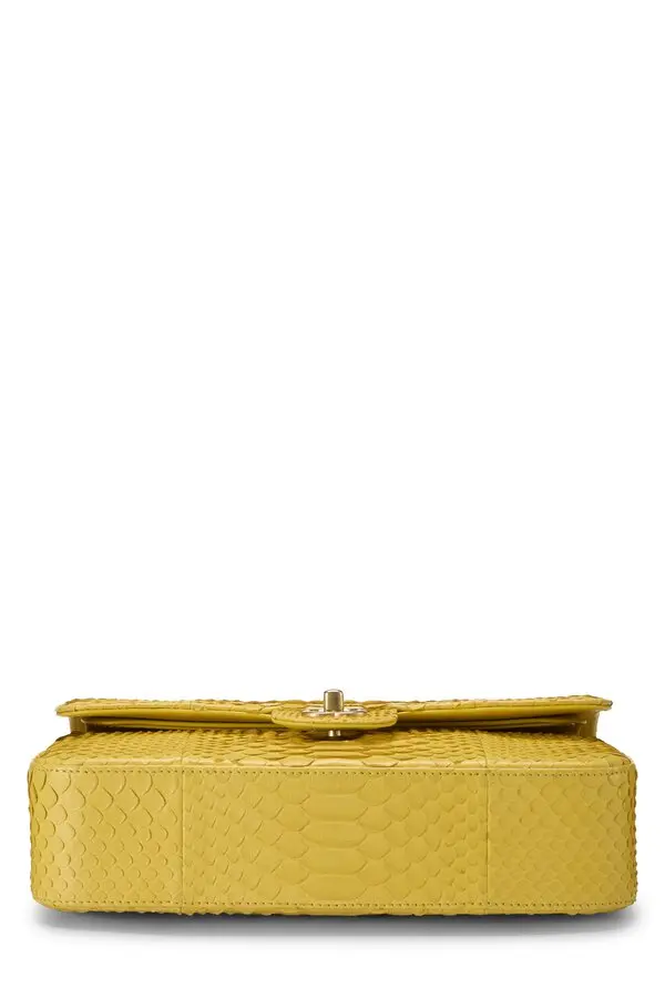 Chanel Classic Double Flap Medium - Yellow